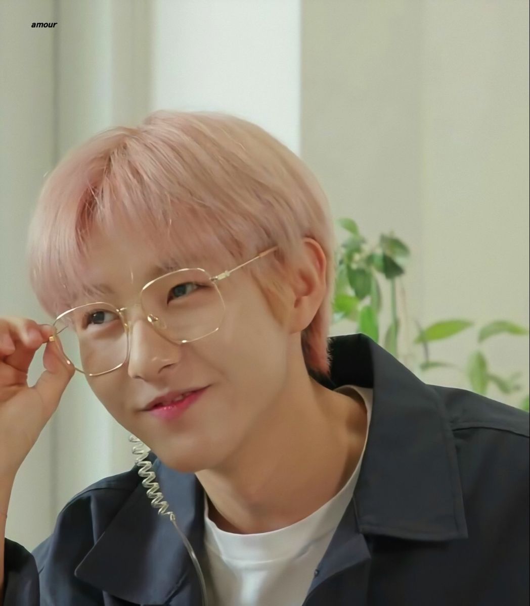 Masih bingung | LINE WEBTOON