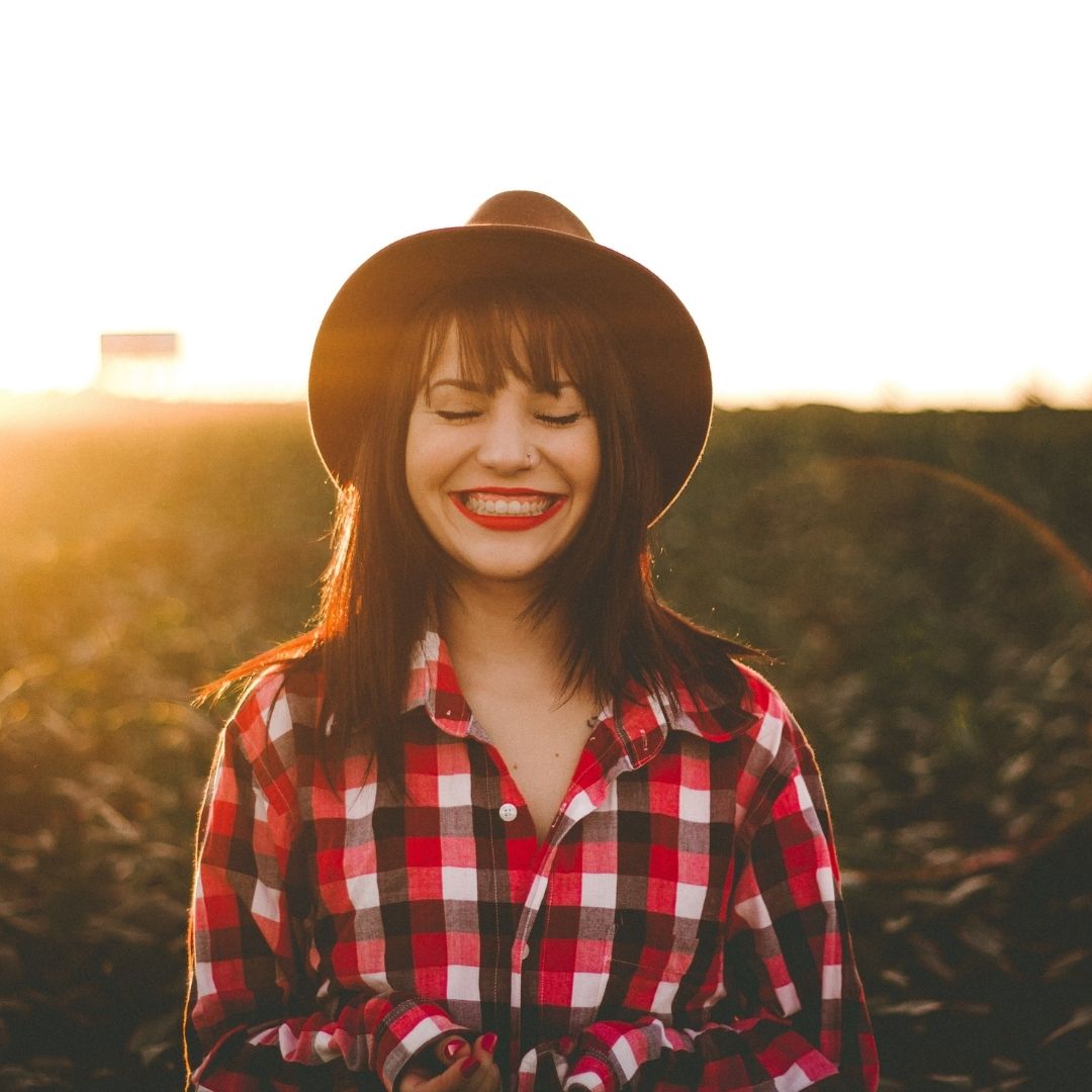 U-S (0528960100) (UAE) JBR-"CaLL-"GiRLs | WEBTOON